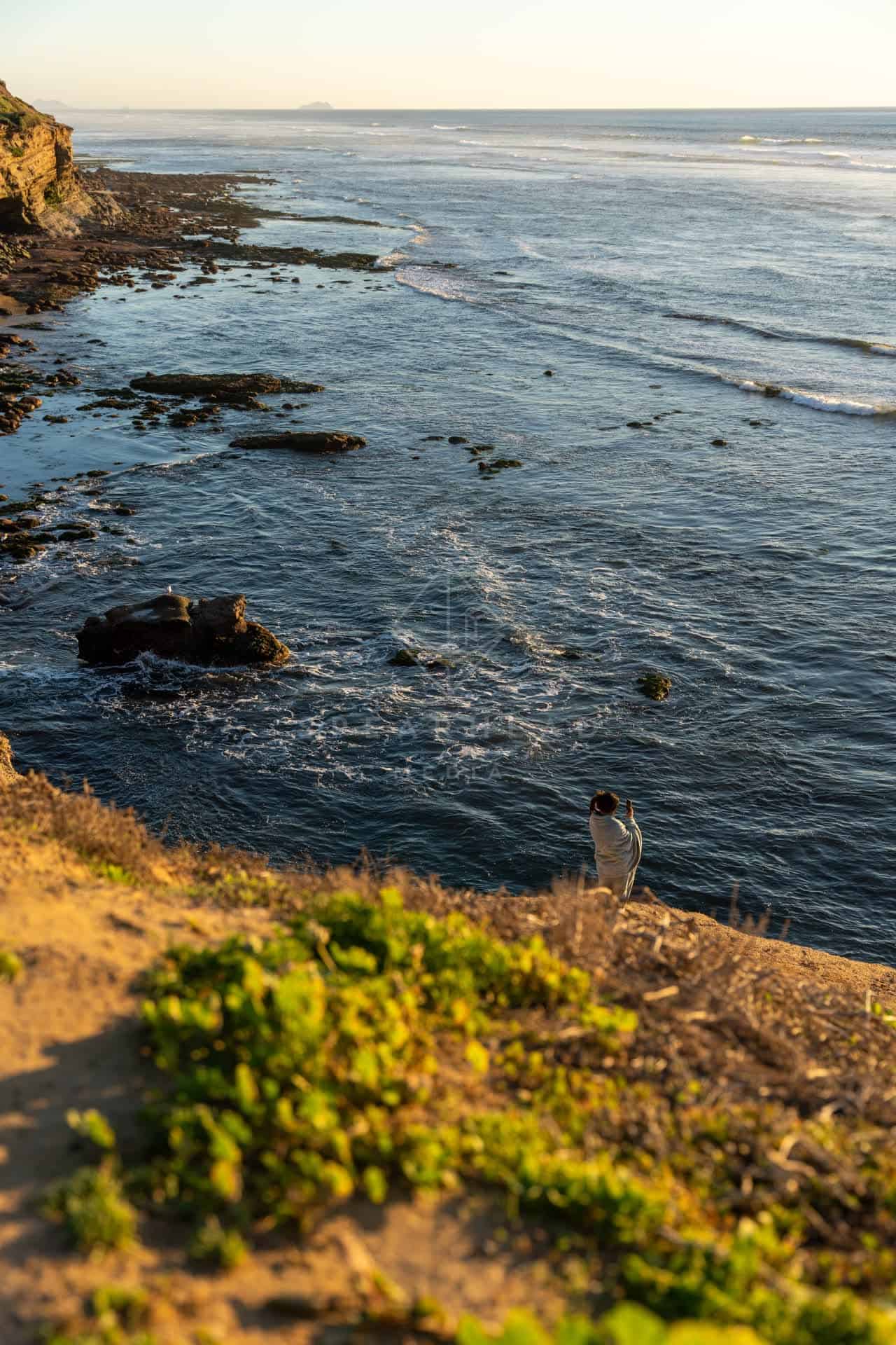 A beautiful San Diego Sunset at Sunset Cliffs Natural Park in Ocean ...