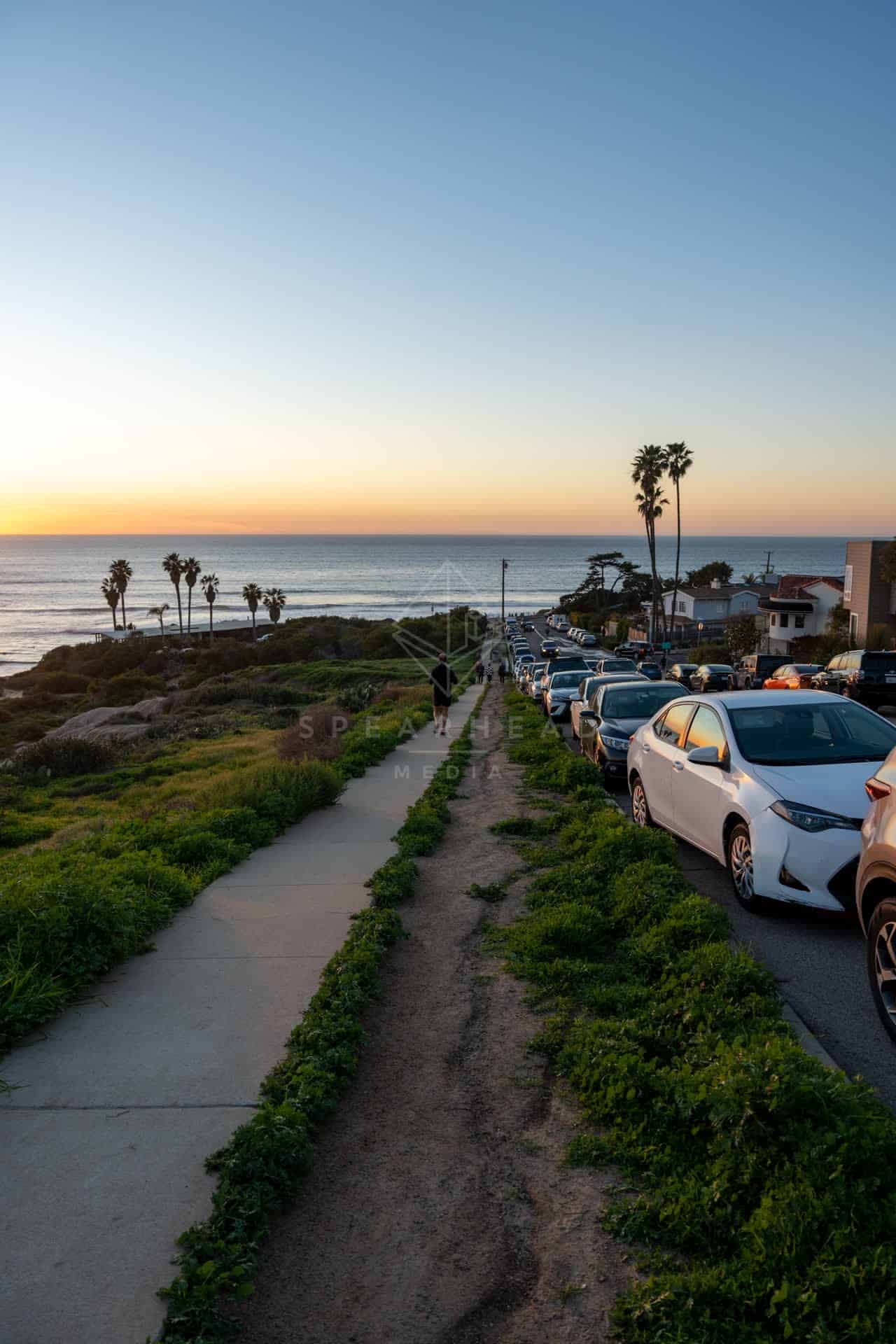 A beautiful San Diego Sunset at Sunset Cliffs Natural Park in Ocean ...